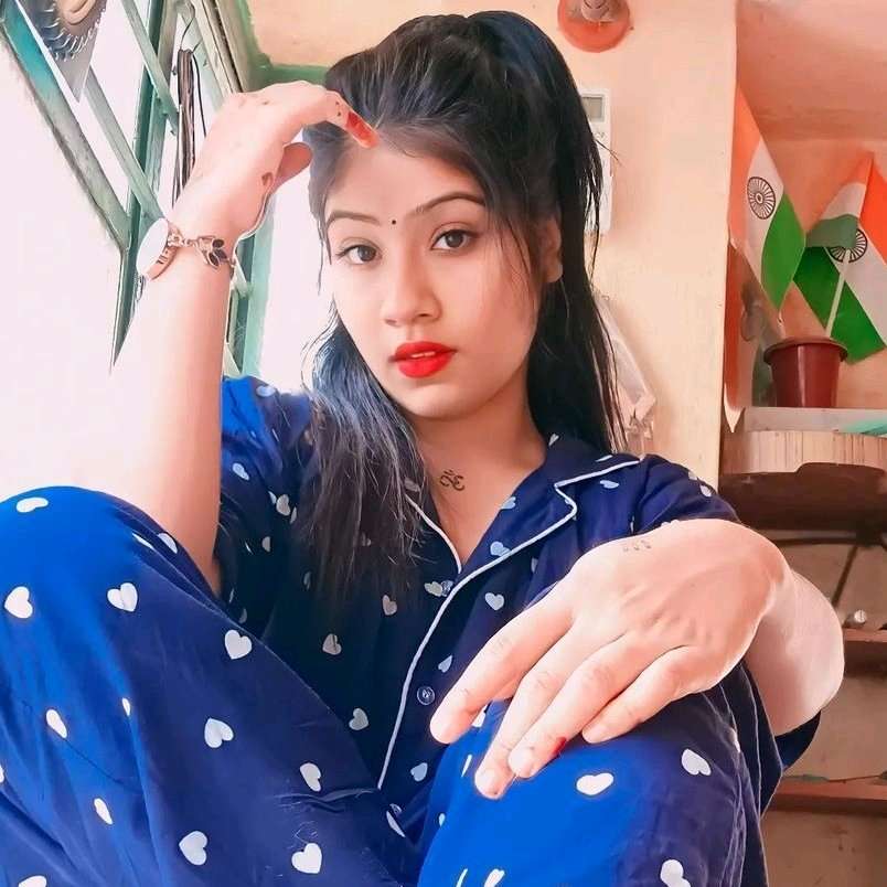 Janvi: Hi.. | Single Women in Bhopal