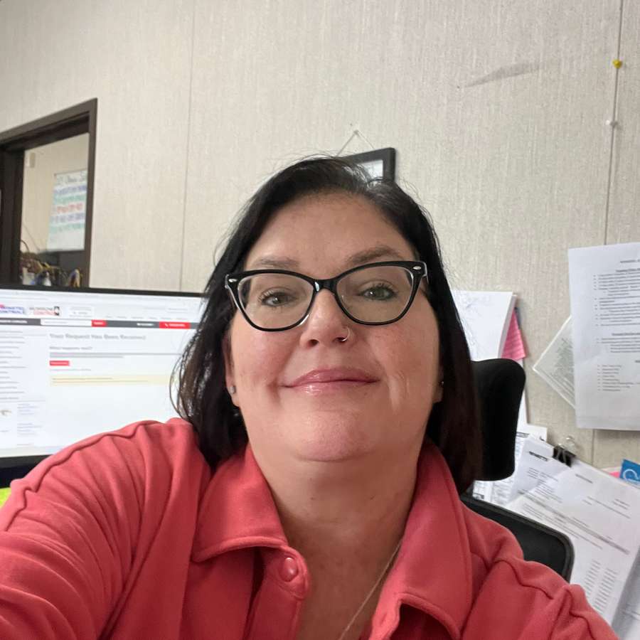 Gretchen Campbell: Hi.. | Indianapolis Senior Chat